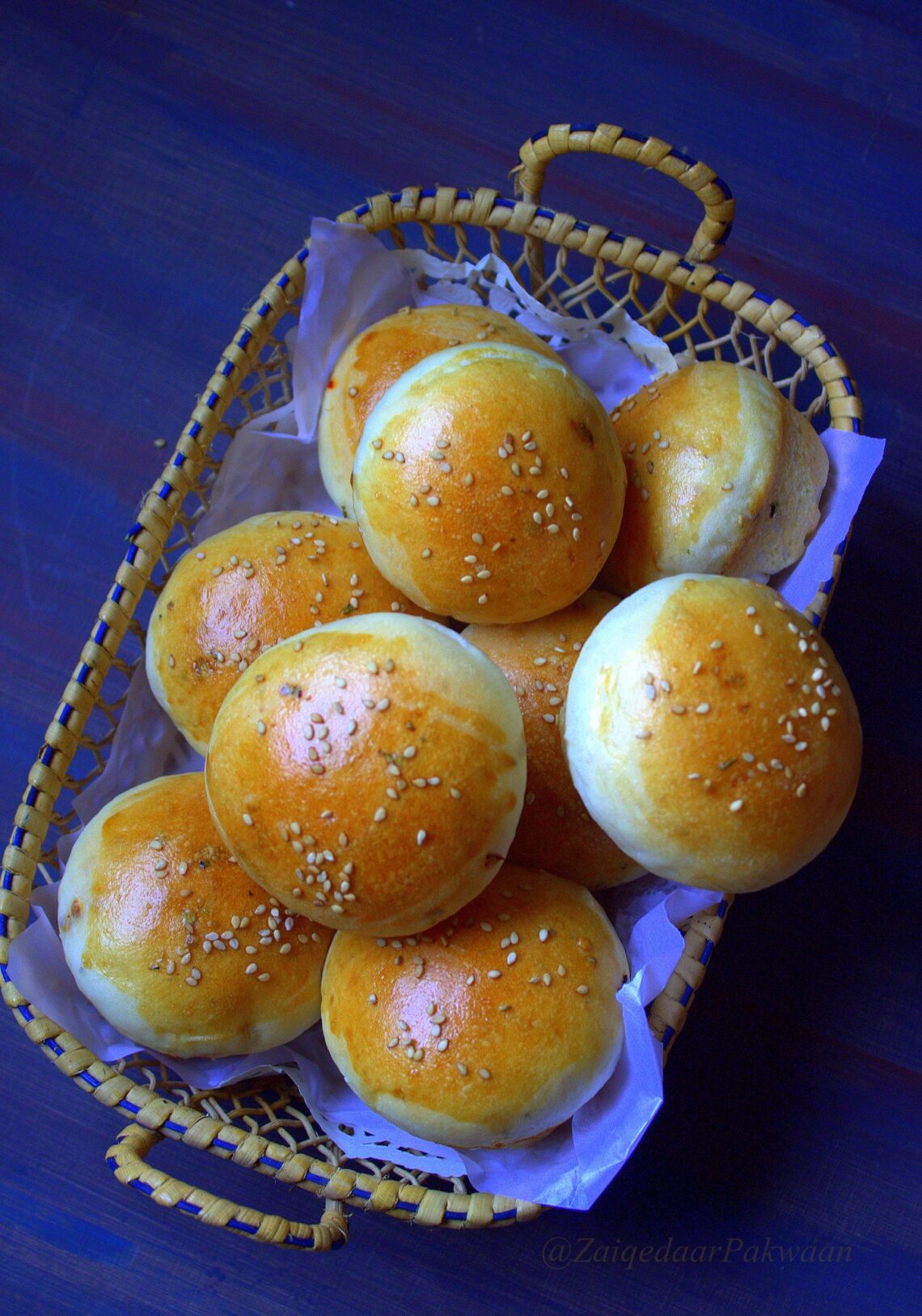 The Best Dinner Rolls Ever - 100 Yummy
